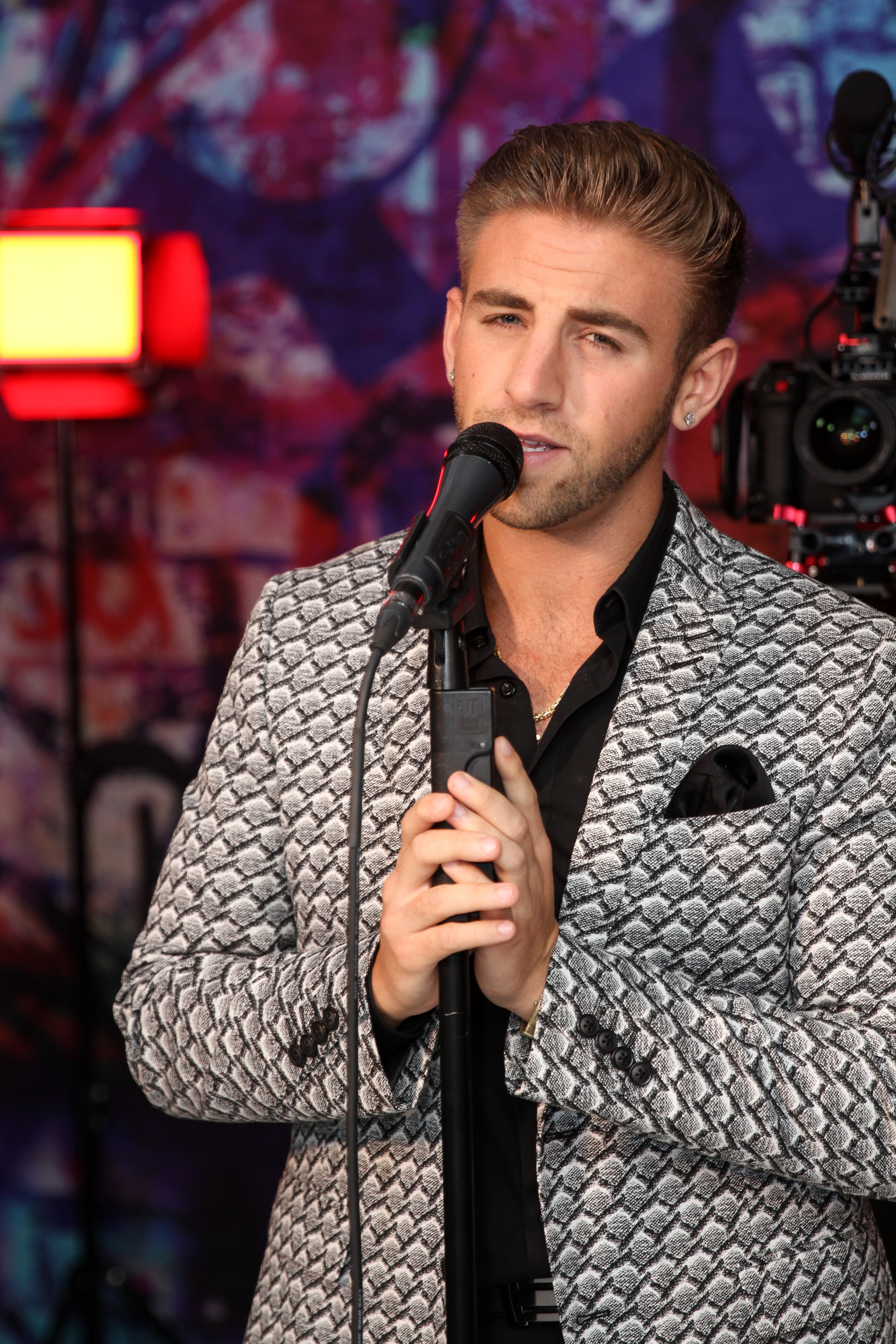 Upcoming Star Chris Ruggiero takes his audiences on a journey through ...